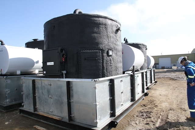 100 bbl Storage Tank (with Skid Containment) · IronHub